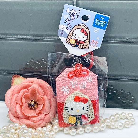 Hello Kitty | Accessories | Hello Kitty Cell Phone Charm | Poshmark